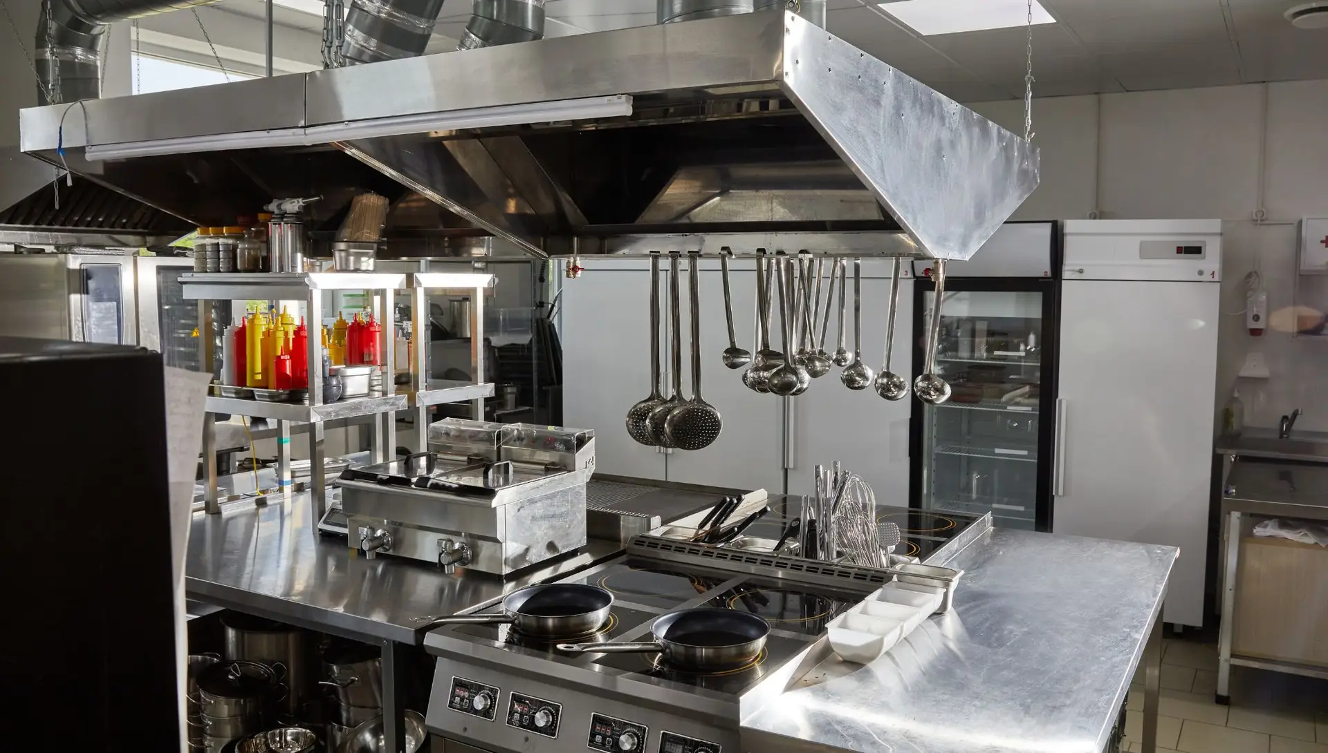 Apa Itu Cloud Kitchen dan Perbedaannya dengan Dapur Konvensional - The ...